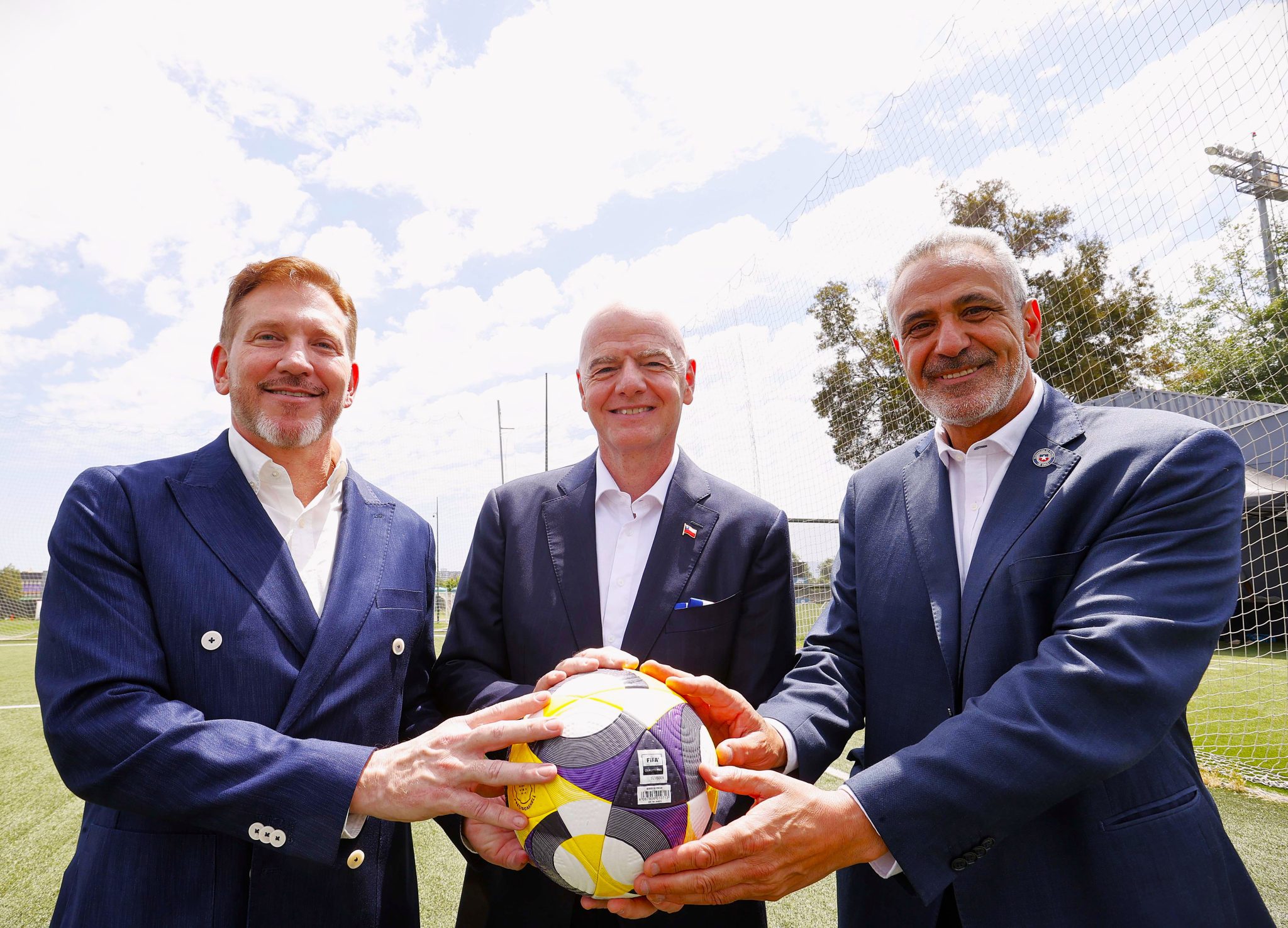 COL y FIFA lanzan merchandising oficial de la Copa Mundial Sub-20 de la ...